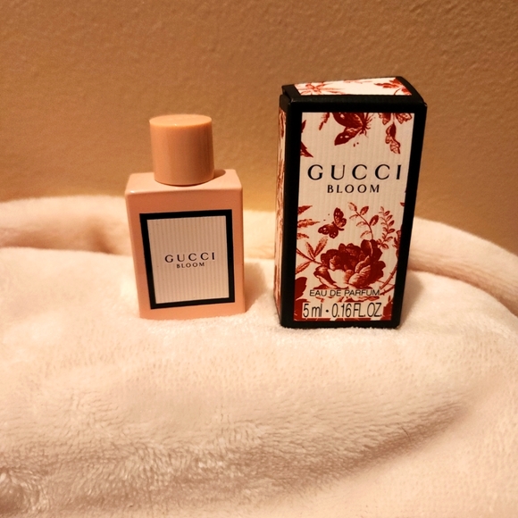 Gucci | Other | Nib Womens Gucci Bloom Edp Mini Splash 6oz | Poshmark
